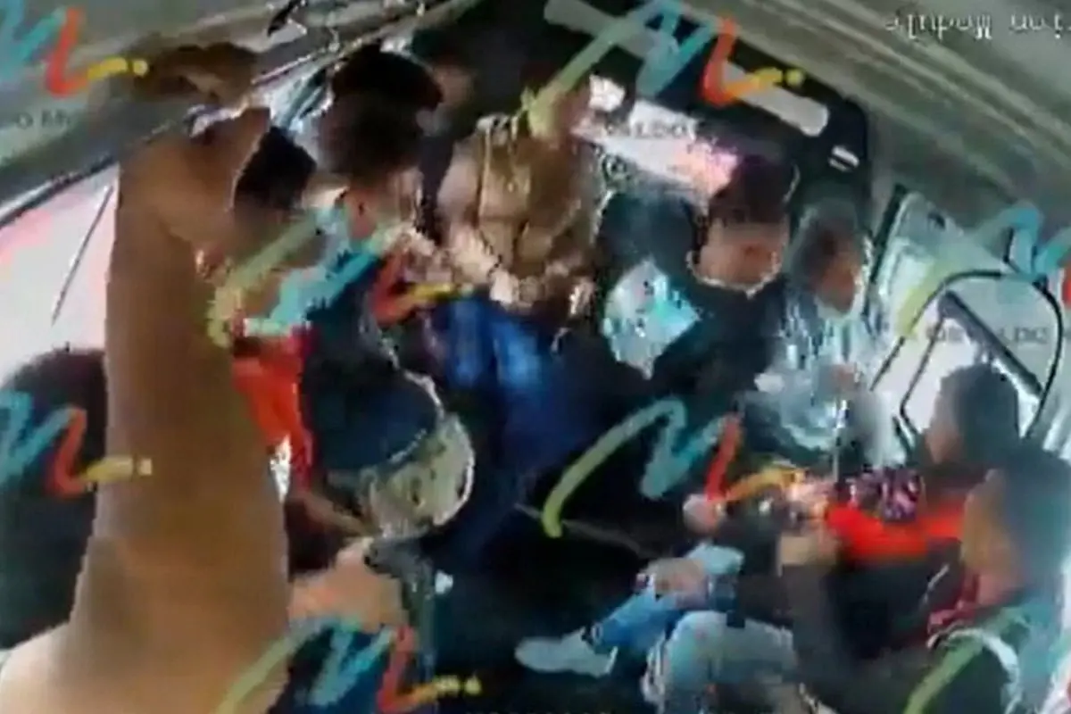 Video Captan A Dos Mujeres Asaltando Combi En Ecatepec Quinto Poder 2384