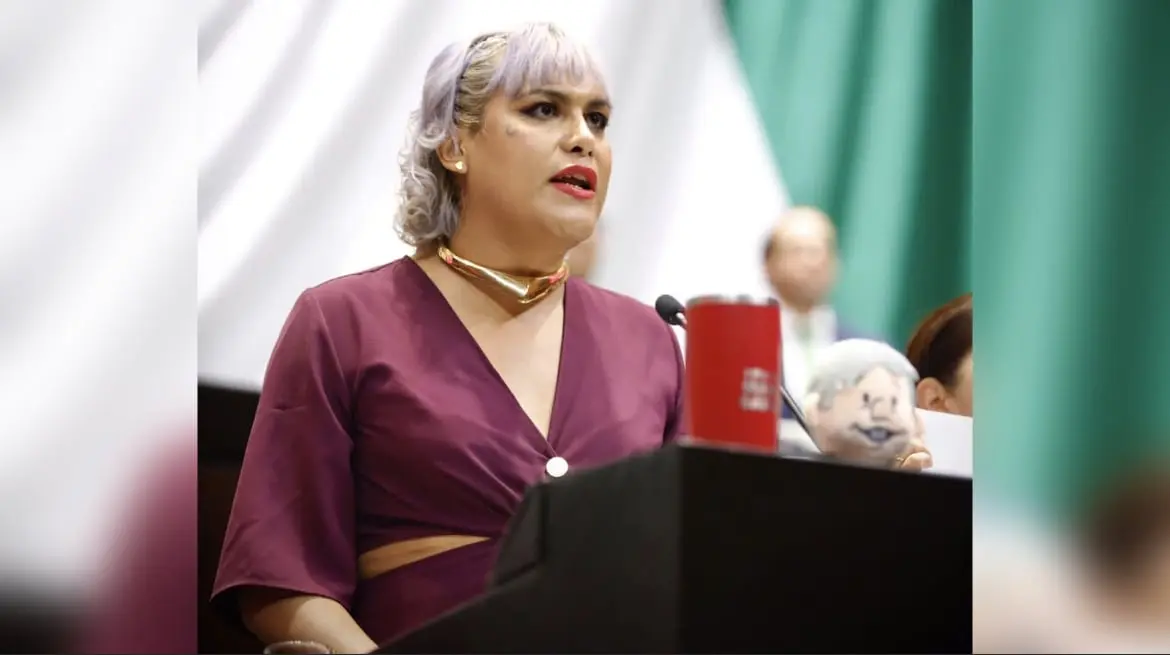 Bajan de un Uber y golpean a María Clemente, la diputada trans de ...