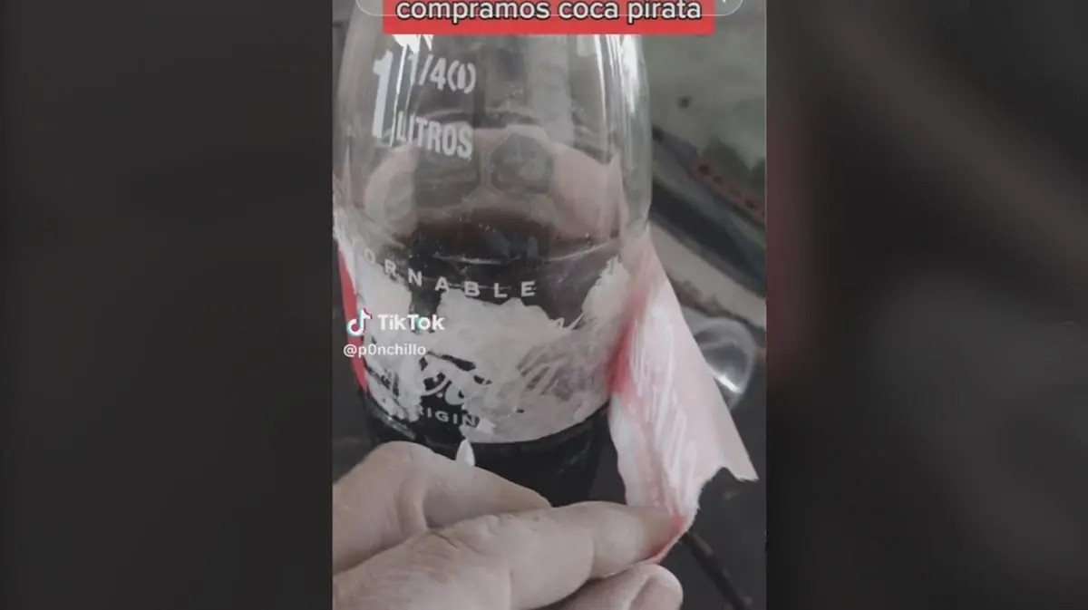 Hombre denuncia en redes que le vendieron una Coca Cola pirata - Quinto ...